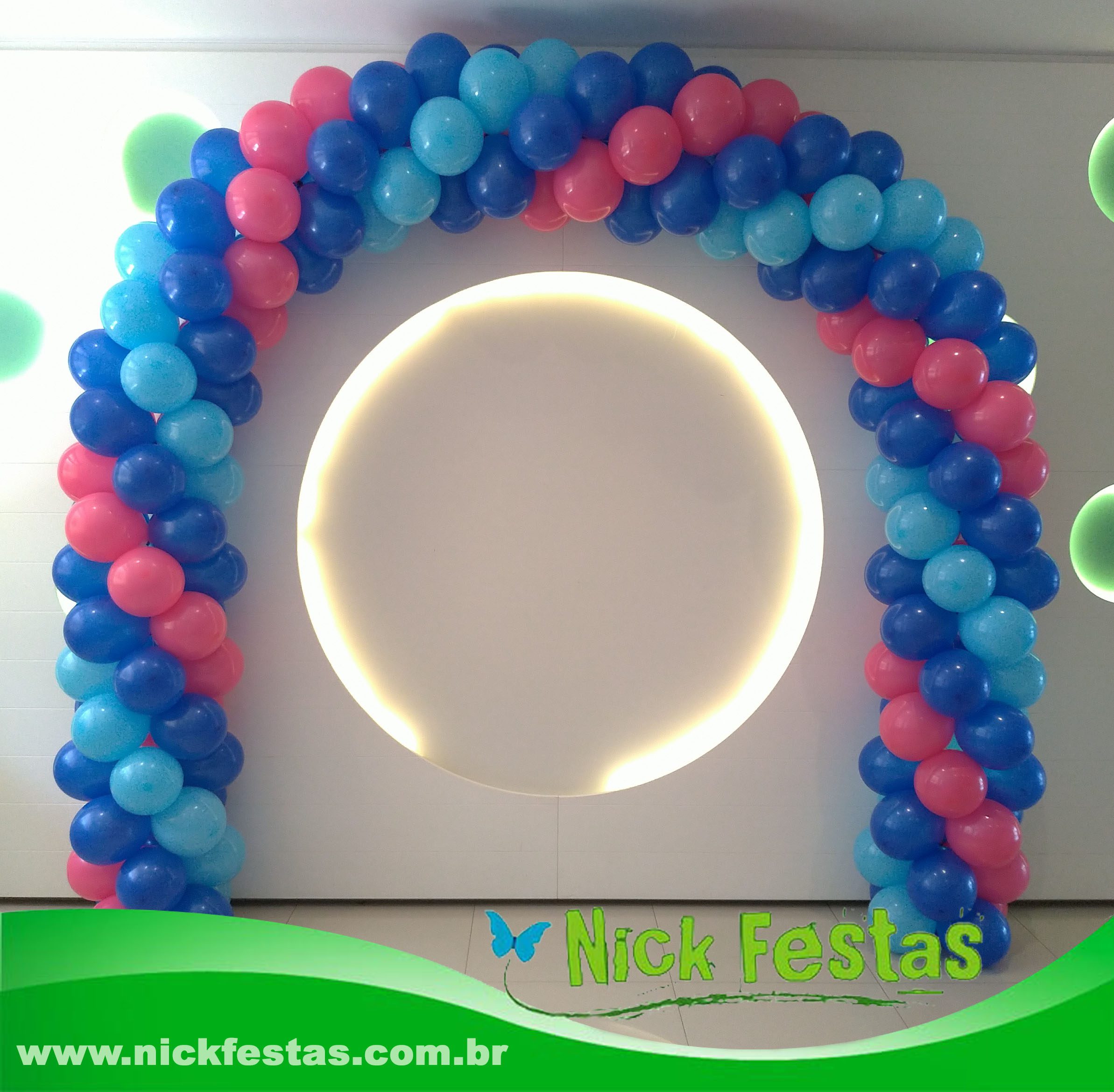 Arco de balões para festas e fachadas – Nick Festas
